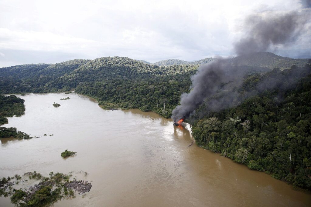 Cross-border crackdown on Amazon gold mining – CounterVortex